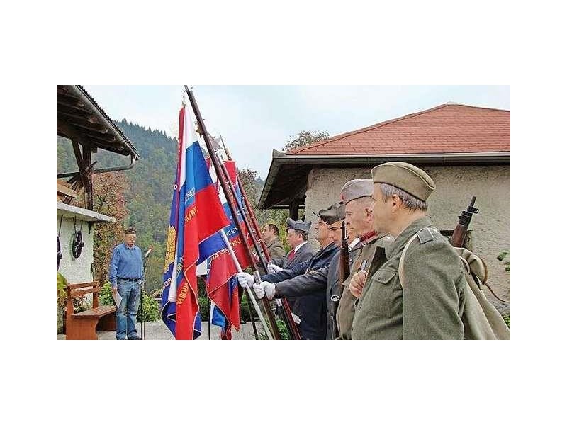 Spominska slovesnost ob 75. obletnici na padle in umorjene na Sidražu